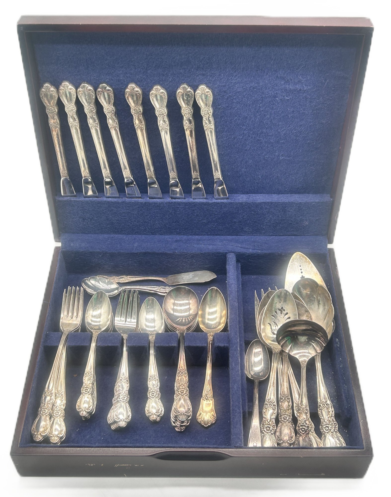 58 Pcs Vintage Silverware Box Of 1847 Rogers HERITAGE Pattern Silver ...