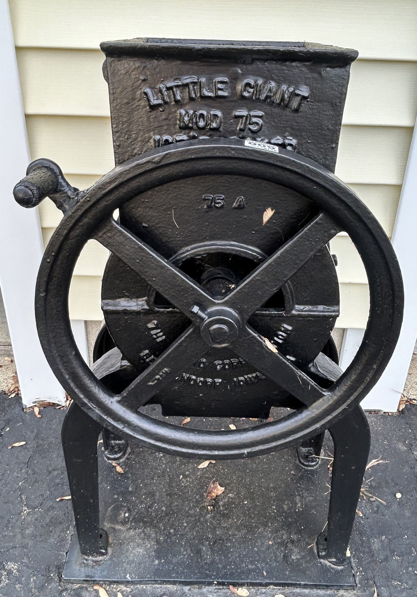 Antique Black Cast Iron Little Giant Ice Breaker/Crusher Mod 75, With ...