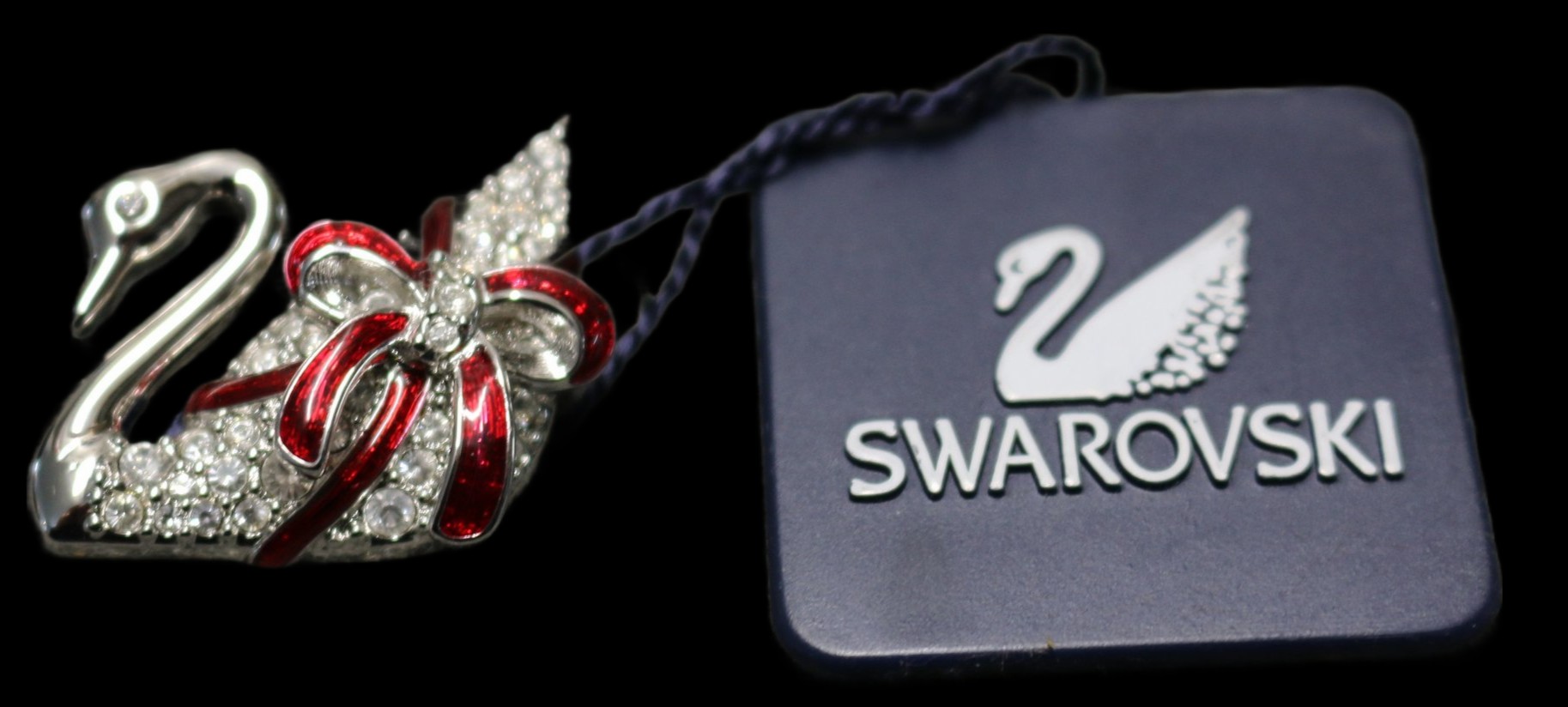 Swarovski Jewelry - Swan Pin With Tag #14176 | Auctionninja.com