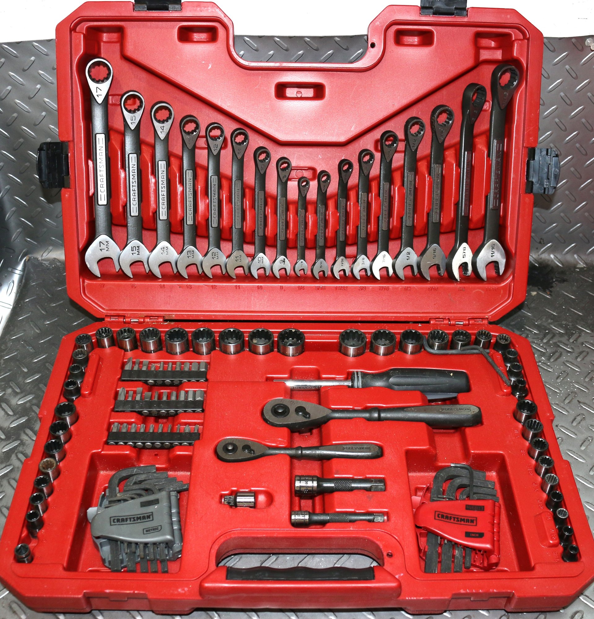 Craftsman Tool Kit In Case - Wrenches - Sockets - Ratchets Etc. Used ...