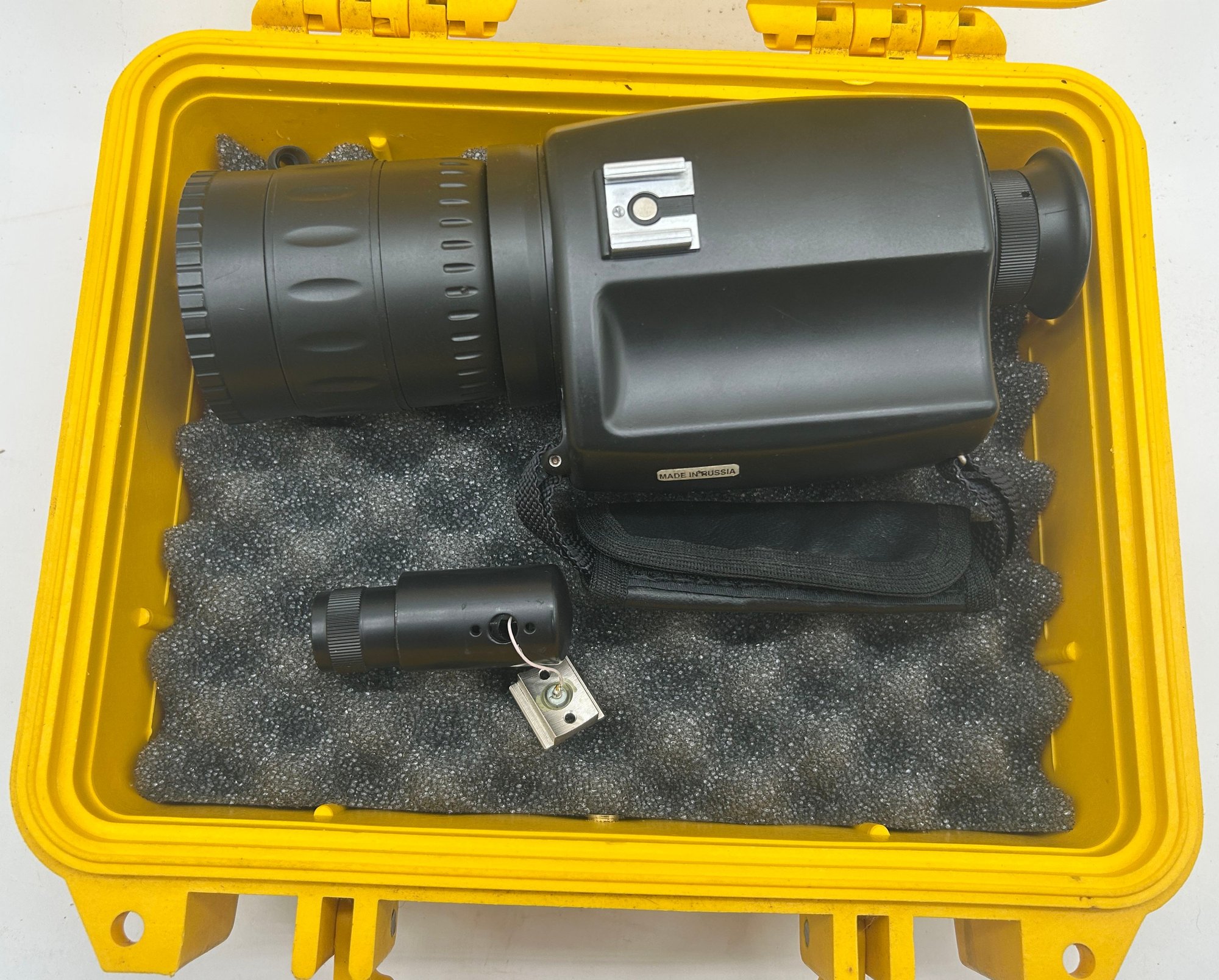 Bushnell Night Vision Scope In Plastic Carrying Case #21783 ...