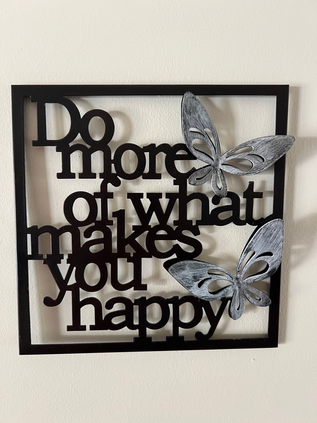 Wall Decor Happy #1588 | Auctionninja.com