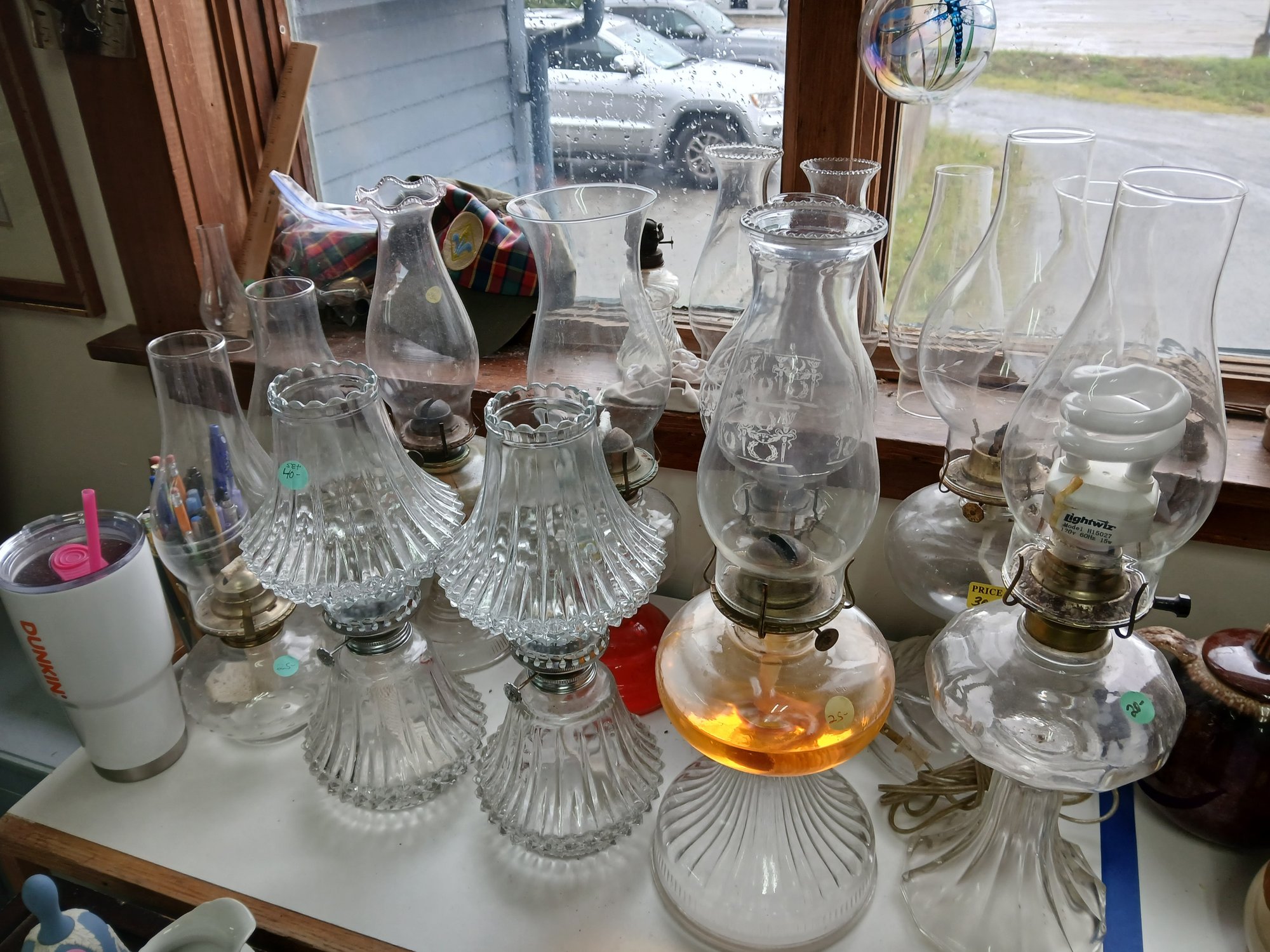 10 Oil Lamps Hurricane Glass, Boy Scout Misc #10834 | Auctionninja.com