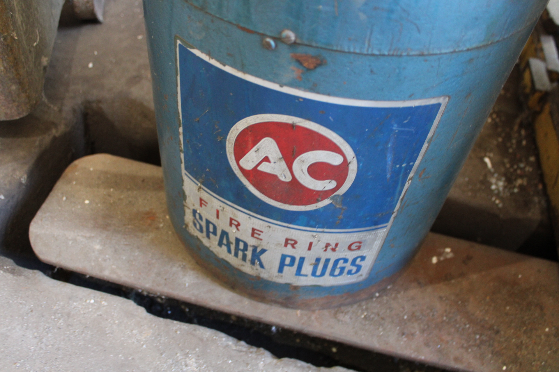 AC Spark Plug Cleaner Neat ! #5475 | Auctionninja.com