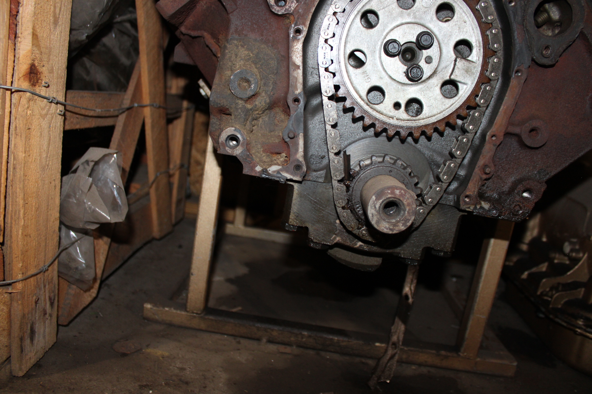 V8 Motor In Crate Unknown Condition Stamped 14015445 - Possibly A 78-90 ...