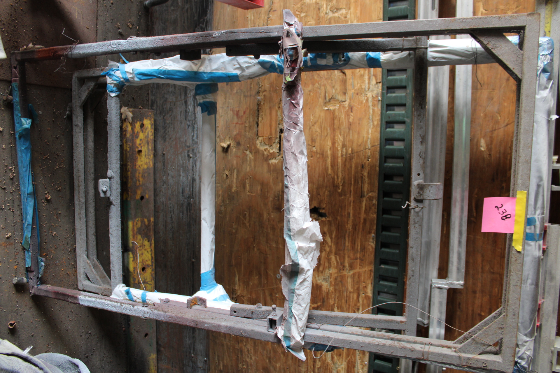 Folding Work Stands #5638 | Auctionninja.com