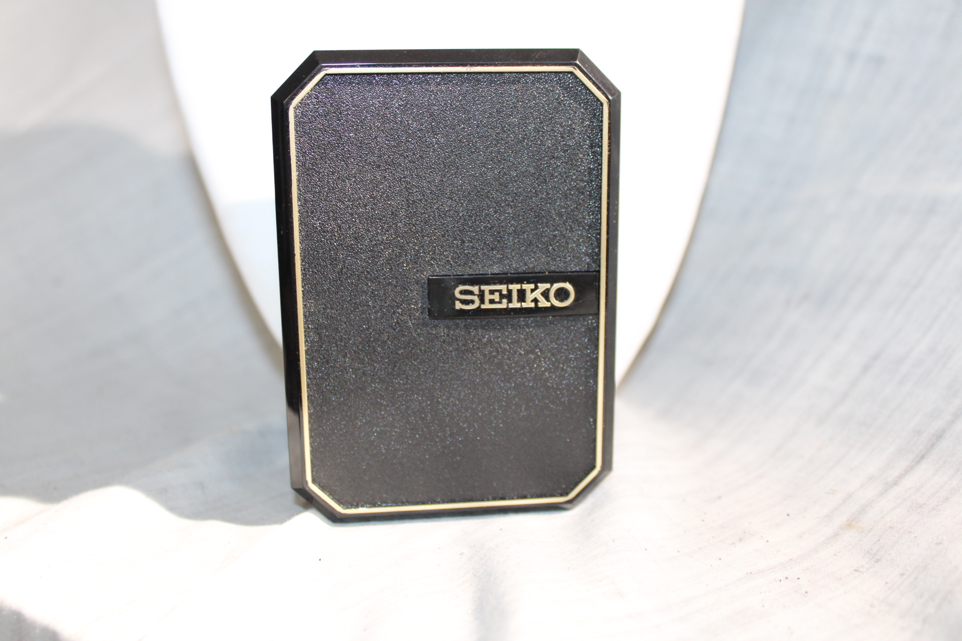 Vintage Gold Toned Timex Watch In SEIKO Box, Water Resistant, Takes LA ...