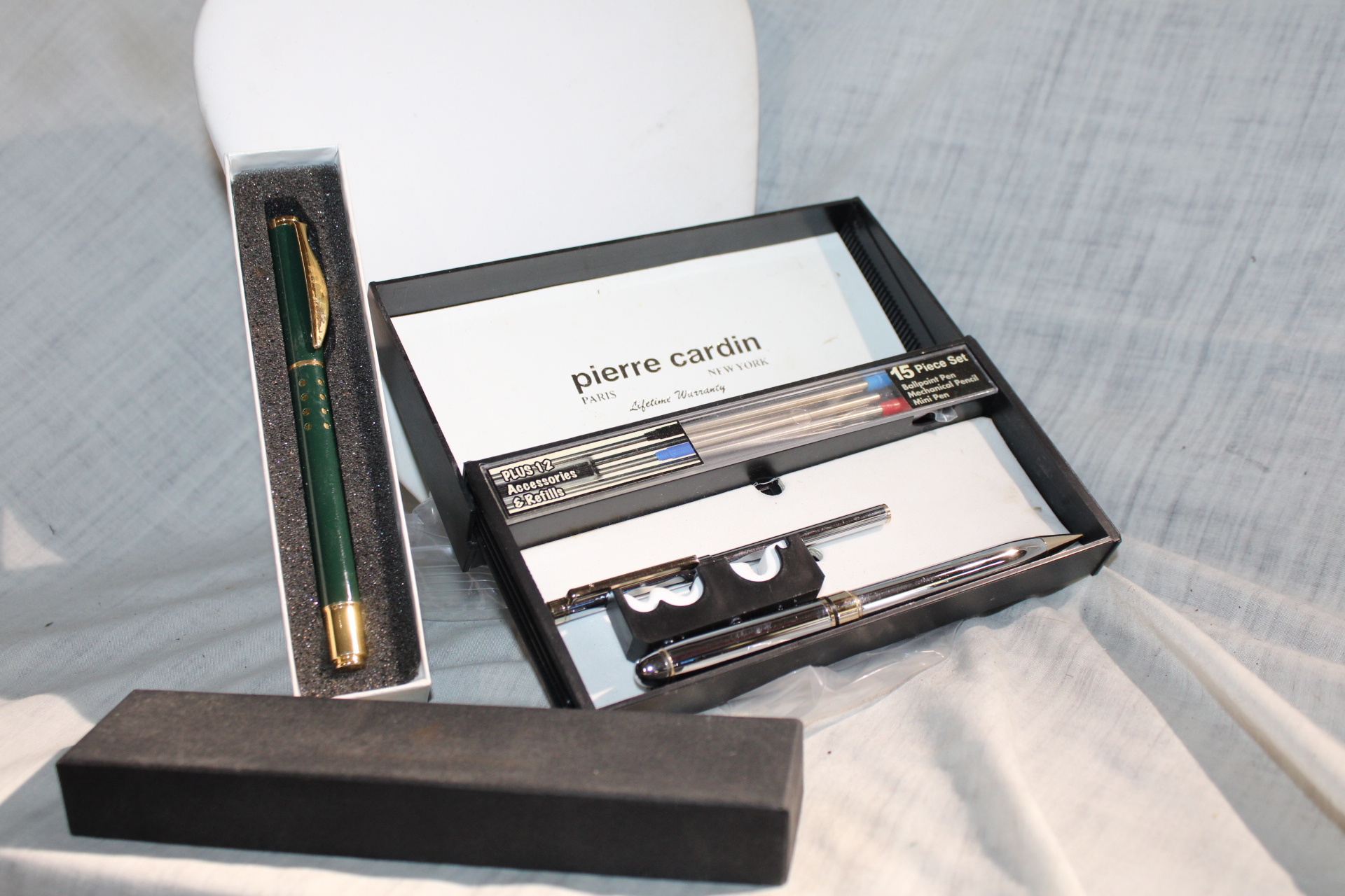 Vintage Pierre Cardin Pen Set- 15 Piece (?) & Official Dale Carnegie ...