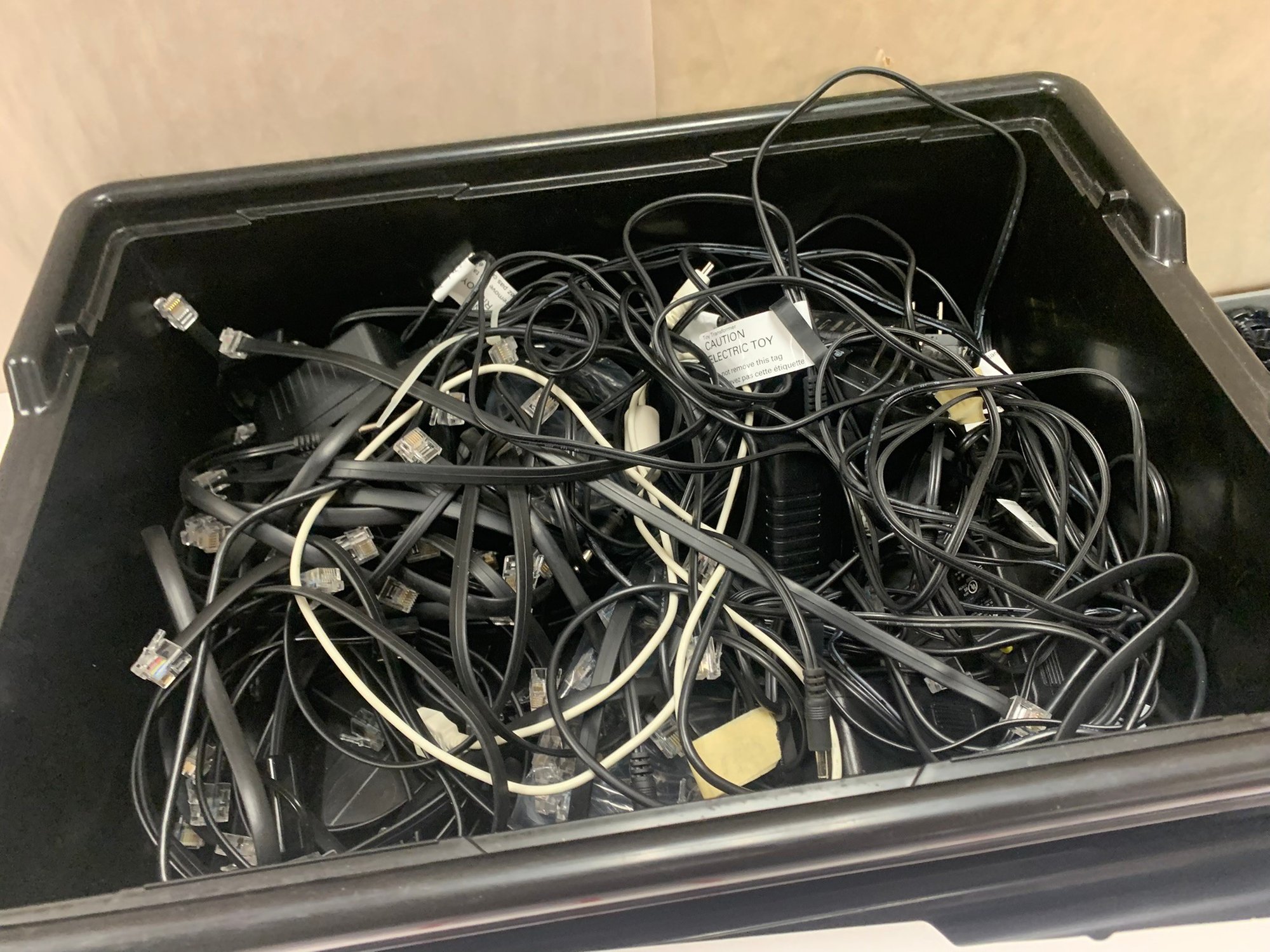 HUGE LOT OF LEGO MINESTORM #7849 | Auctionninja.com