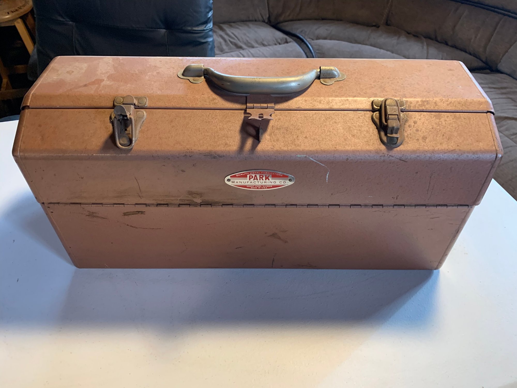 PARK METAL FISHING BOX W/CONTENTS 21W X 8.5 X 10.5"H #4618 ...