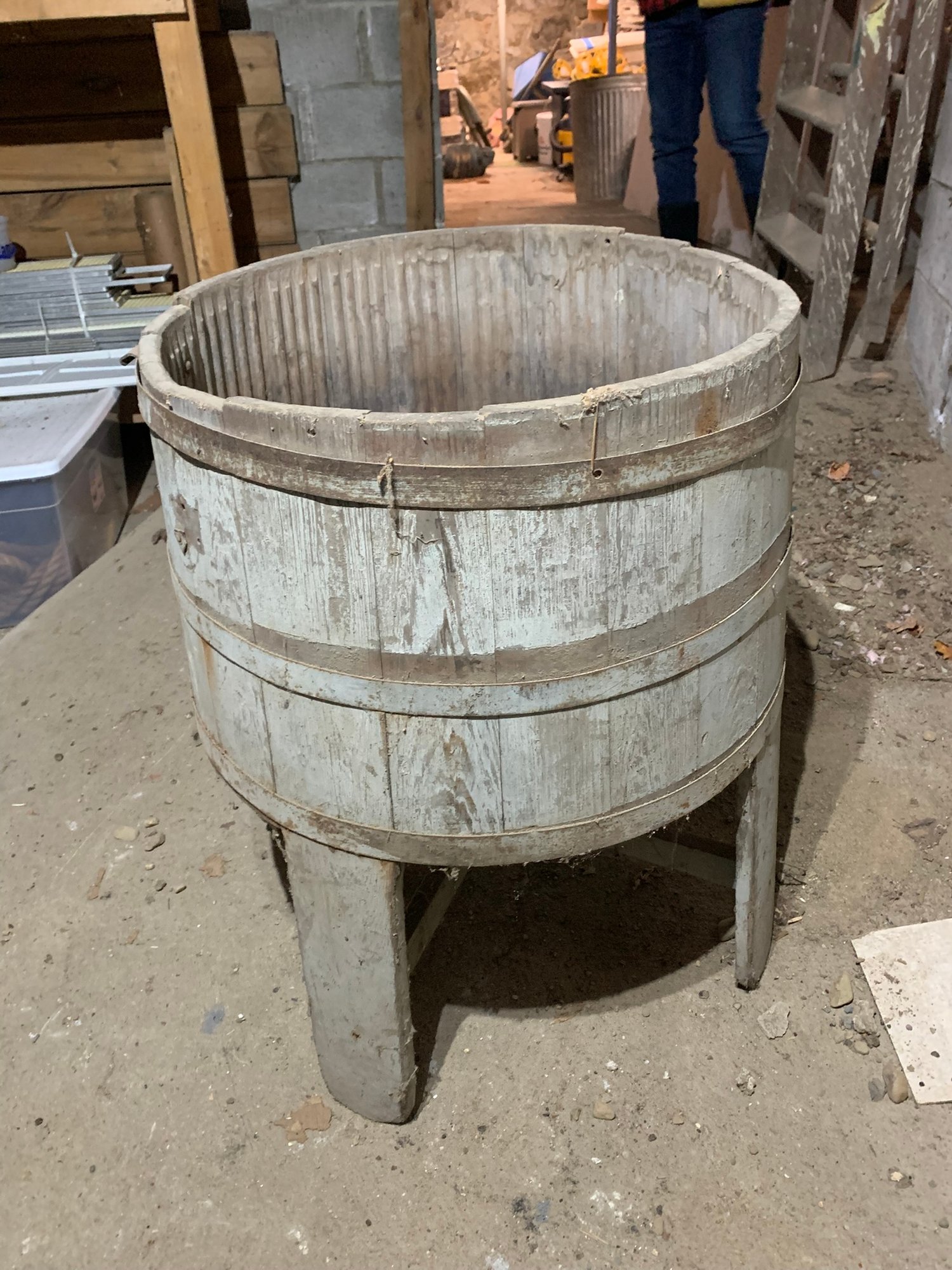 NICE OLD RIBBED WOODEN WASH BARREL WITH ATTACHED STAND #4833 ...