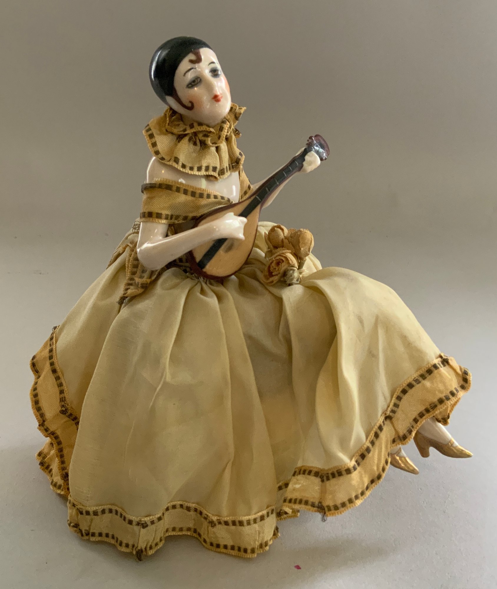 8 Half Doll Candy Container Lady Playing Ukulele #2961 | Auctionninja.com