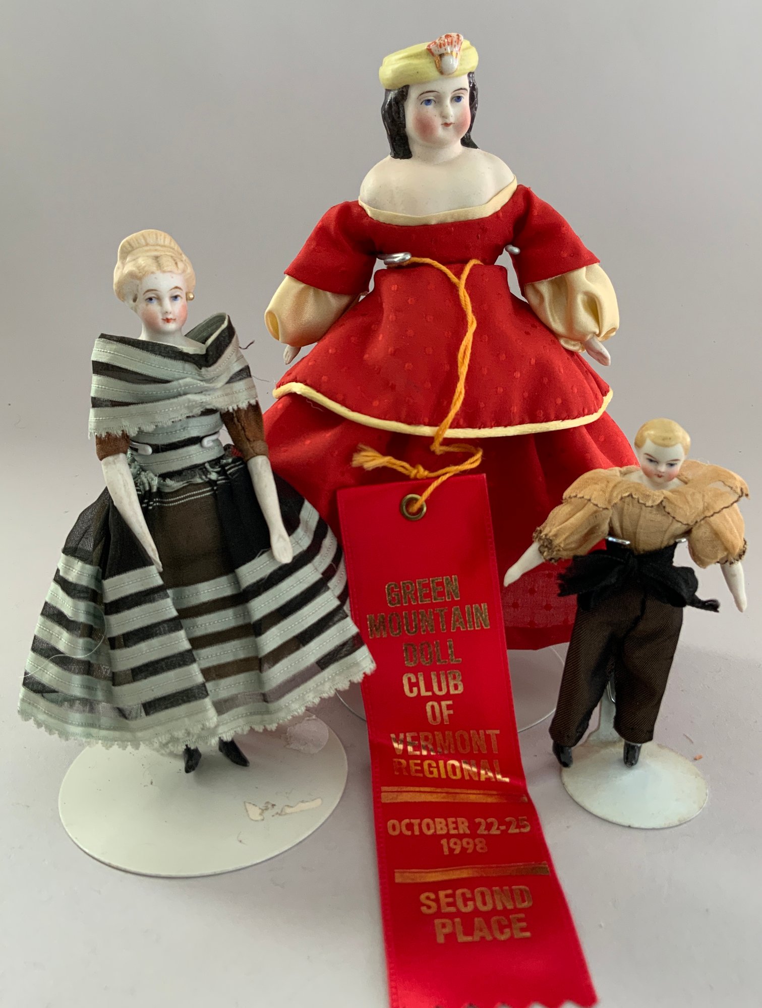 3 Small Parian Dolls #2228 | Auctionninja.com