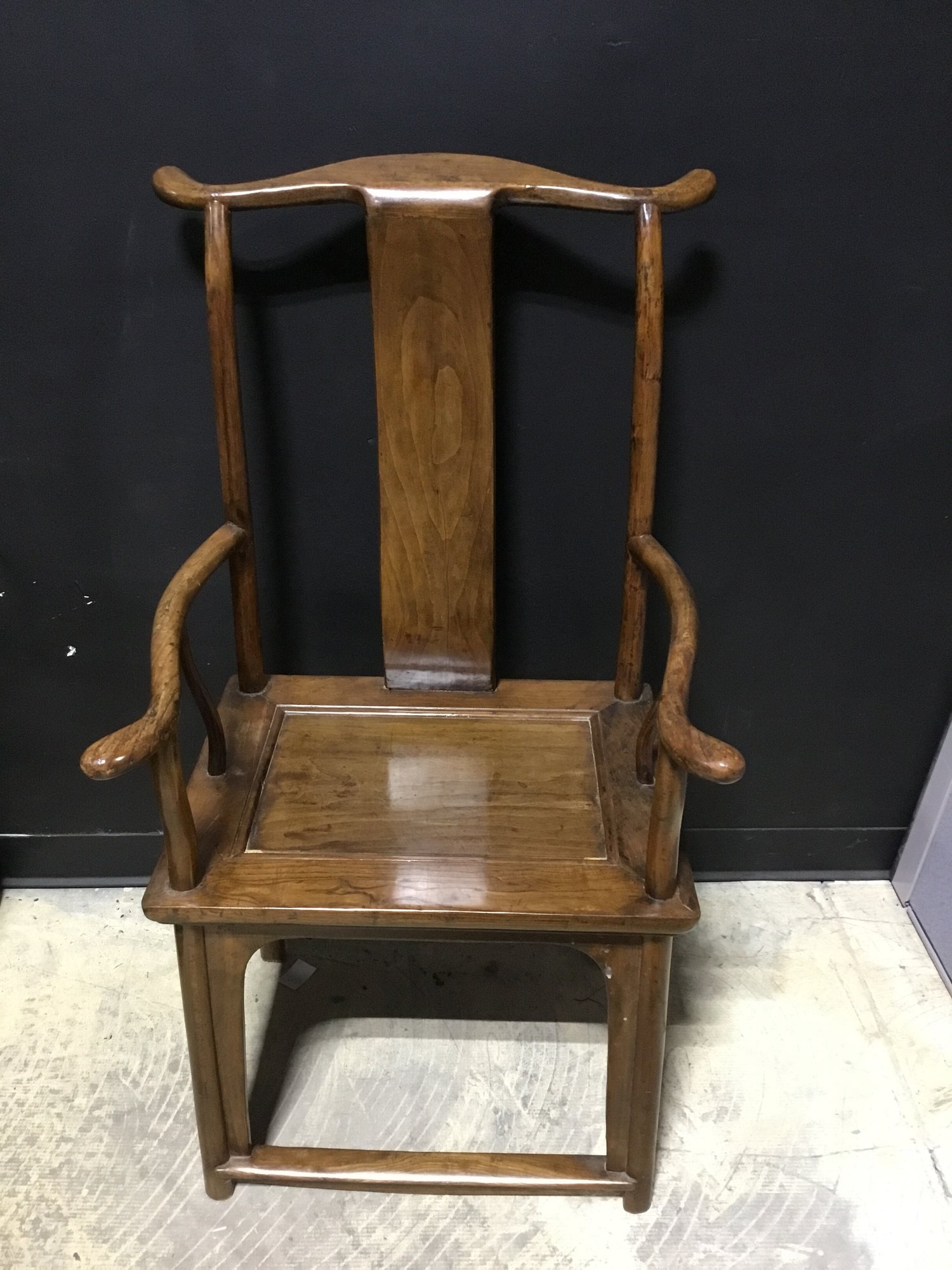 Antique Elmwood Yoke Back Chair #4484 | Auctionninja.com
